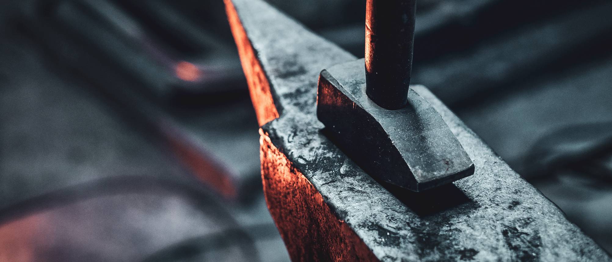 Amboss Test & Vergleich » Top 15 im November 2025