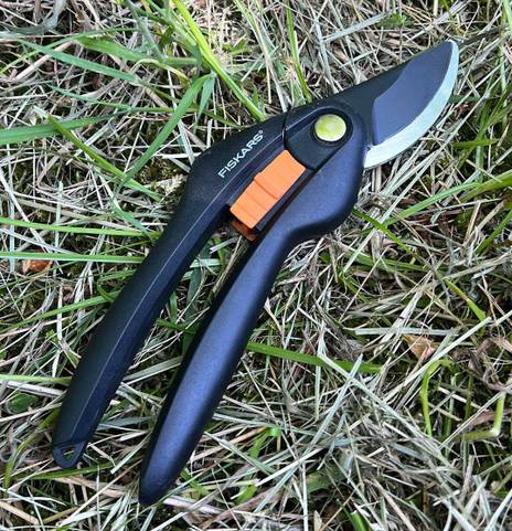 Fiskars-Astschere Test & Vergleich » Top 16 im August 2024