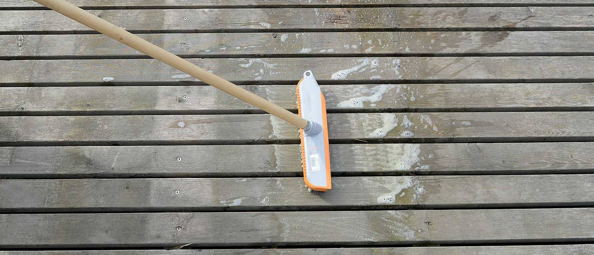 Balkonreinigung in 5 einfachen Schritten