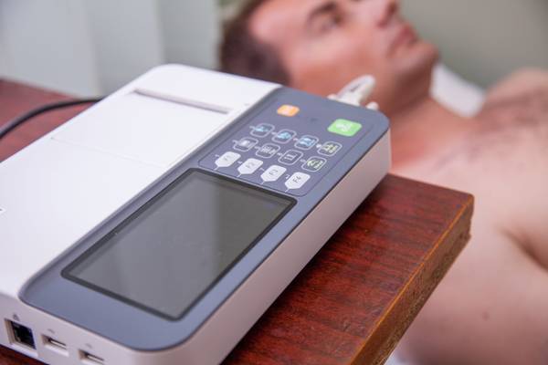 Mobiles EKG-Gerät Test & Vergleich » Top 10 im Dezember 2025